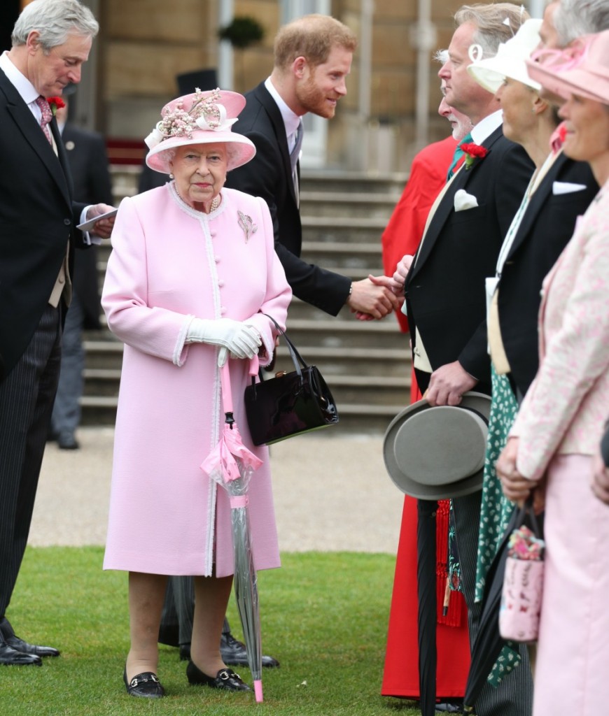 Archie Mountbatten-Windsor met Hillary Clinton & chills out with the ...