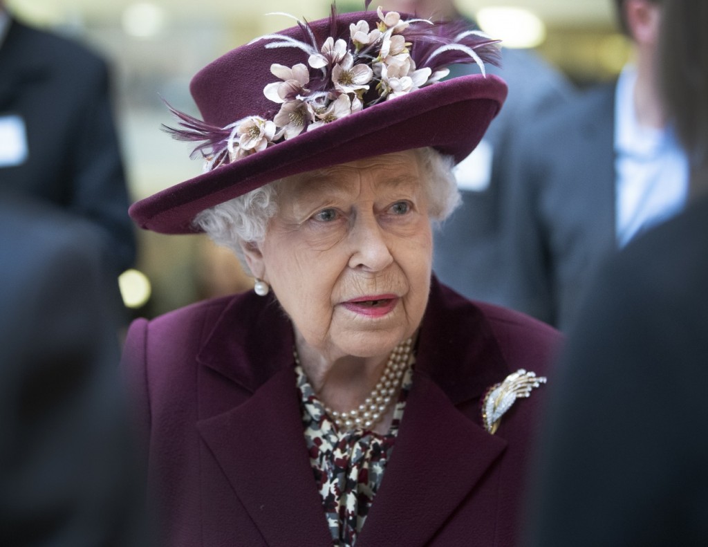 The Queen ‘is praying that, over time, Harry will start to see things ...