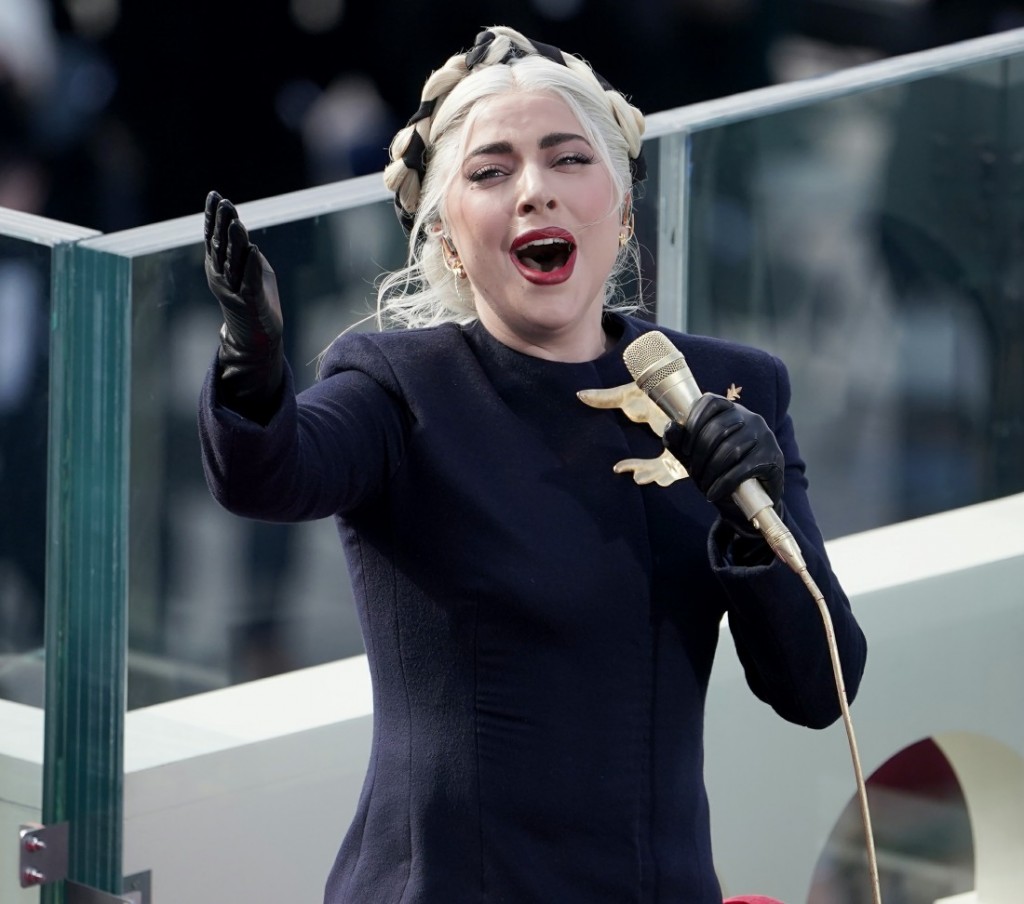 Cele|bitchy | Lady Gaga was a pretty fantastic choice to sing the ...