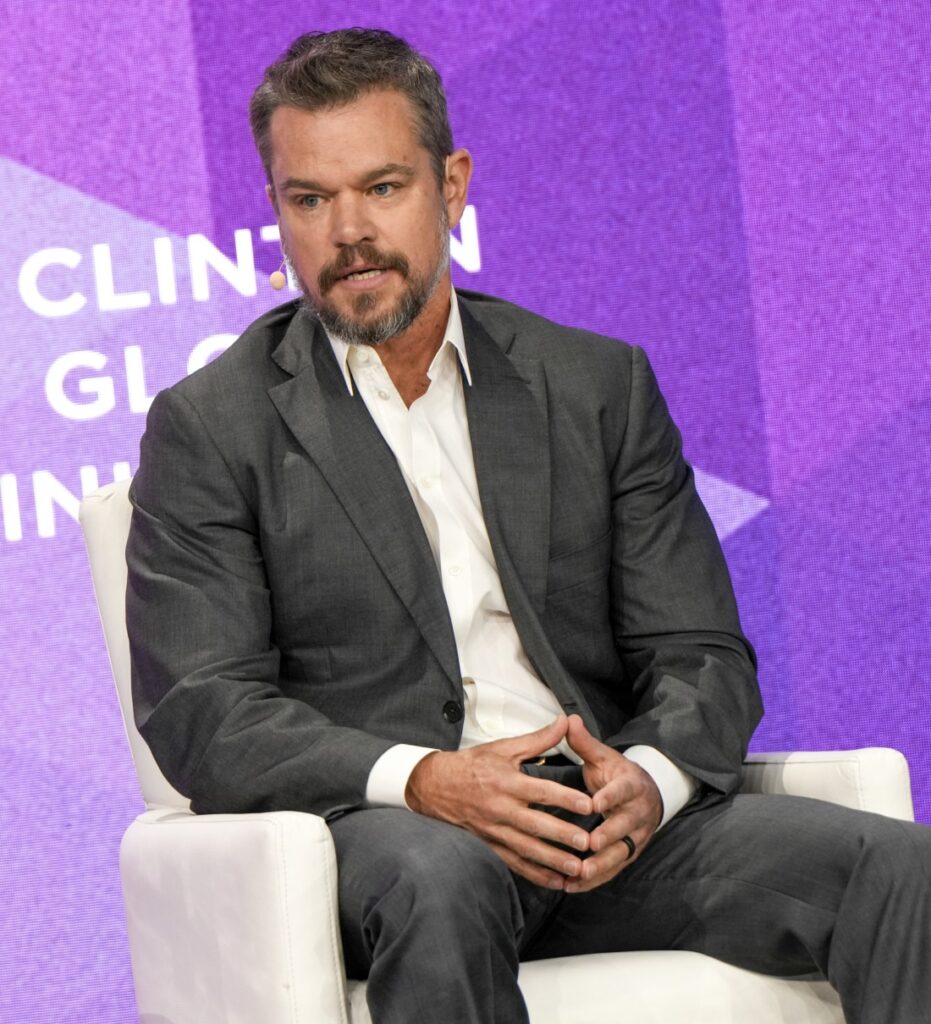 James Cameron never offered Matt Damon $250 million to take the lead in ...