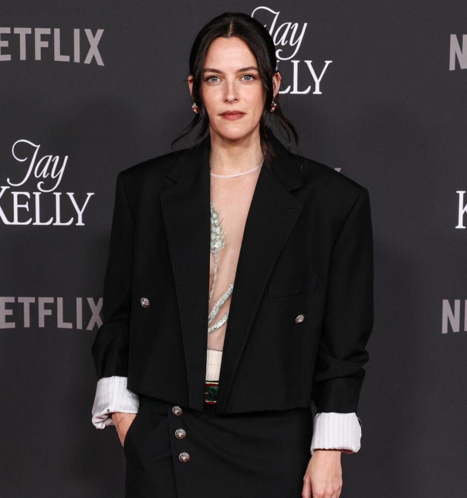 Riley Keough allegedly donated her eggs to John Travolta & Kelly ...
