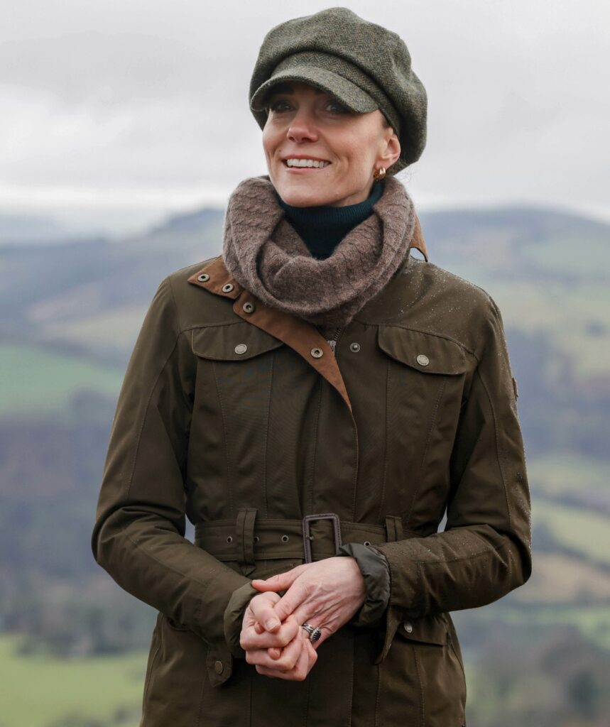 Princess Kate changed into skinny jeans, a Dubarry jacket & a braid for ...